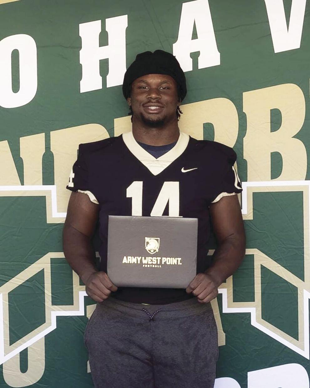 Jonathon Williams officially signs with Army West Point | News | mohavedailynews.com