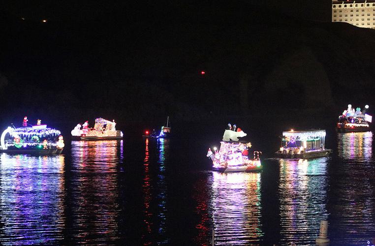 Christmas on the Colorado floats holiday light parade | News ...