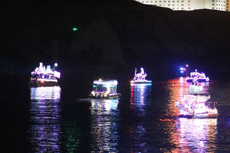 Christmas on the Colorado floats holiday light parade | News ...