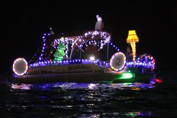 Christmas on the Colorado floats holiday light parade | News ...