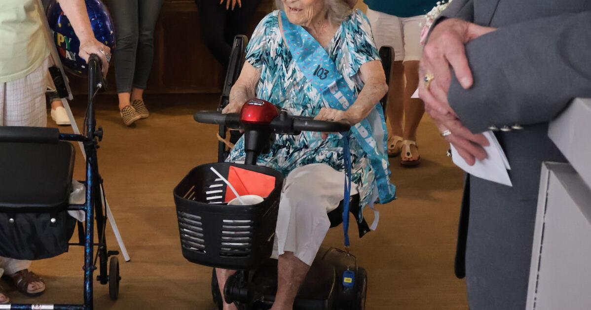 Photos: Ellie Ingram's 103rd birthday celebration | | mohavedailynews.com