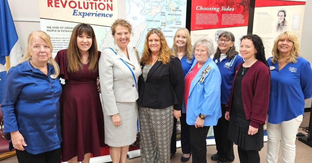 Arizona Regent gives DAR presentation | News | mohavedailynews.com