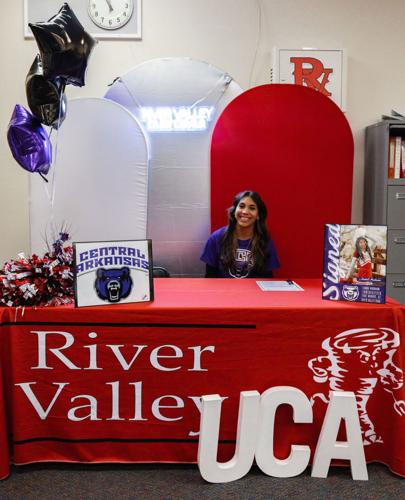 River Valley's Isabel Nusbaum becomes school's 1st-ever Division 1 ...