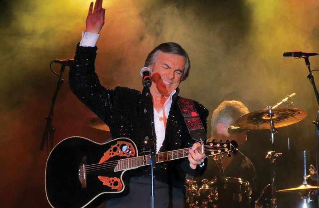 Legendary Legacy: Jay White performs his Neil Diamond Legacy show at ...