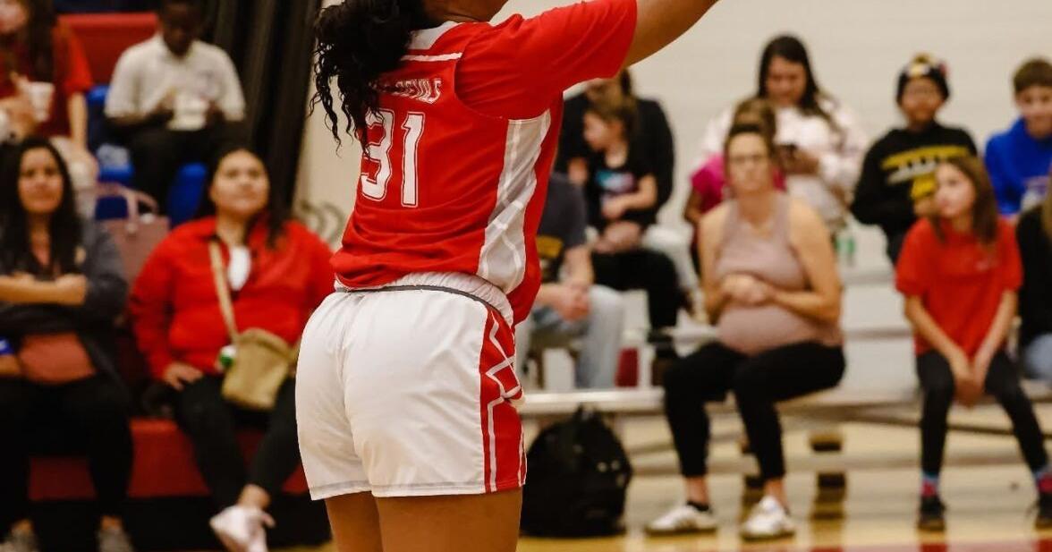 Erickson game-winning short lifts River Valley to 2nd win | Sports ...