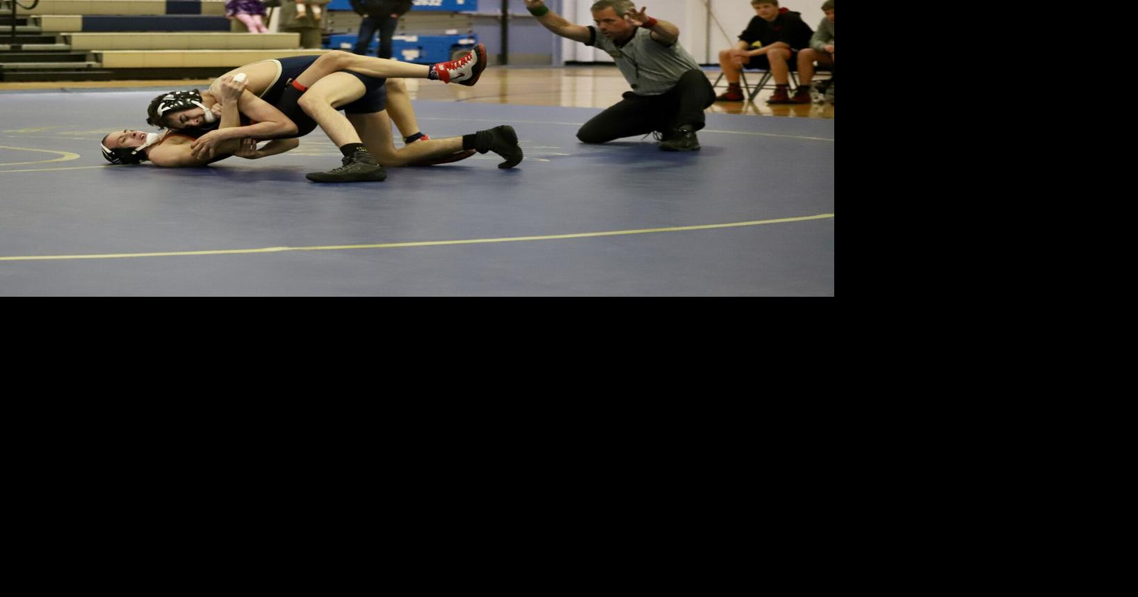 Pirate grapplers notch win | Local Sports News | montrosepress.com