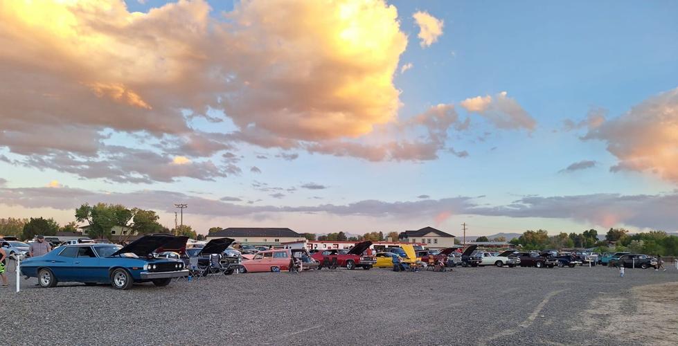 A weekend of fun: Classic cars, pinup girls — and a welcome at the Ute ...