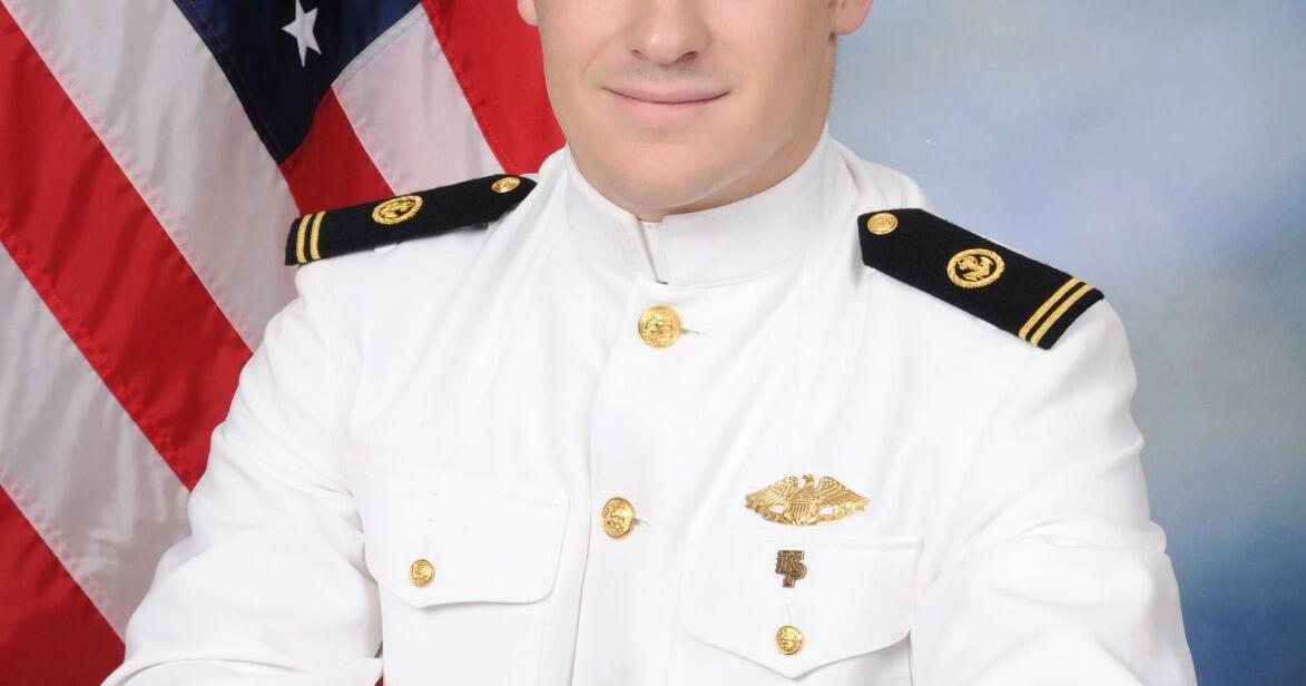 Simmons graduates Merchant Marine Academy | News | montrosepress.com