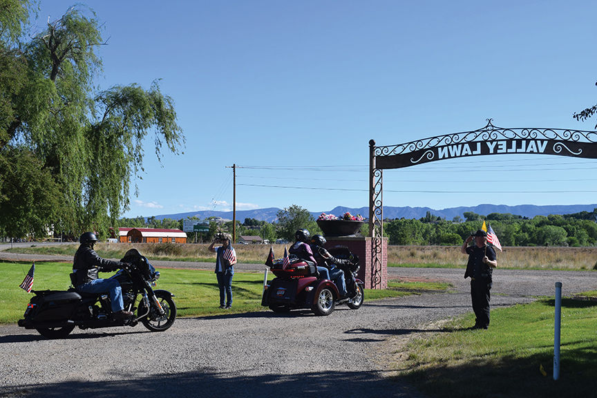 Legion Riders of Montrose honor veterans at Valley Lawn Cemetery on ...