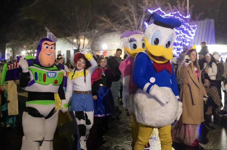 Parade of Lights lights up Montrose [PHOTOS] | Local News Stories ...