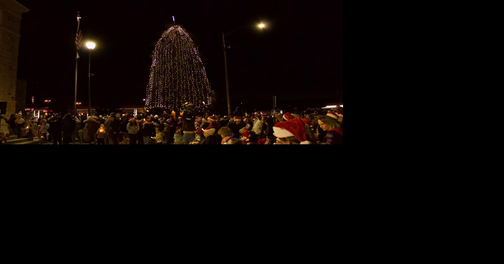 Montrose is getting merry: Tree lighting kicks off holiday season ...