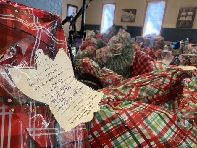 Community angels to provide Christmas for over 300 kids this year ...