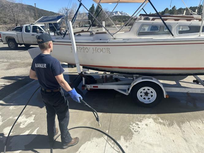 State wages war on invasive aquatic species; inspection catches mussels ...