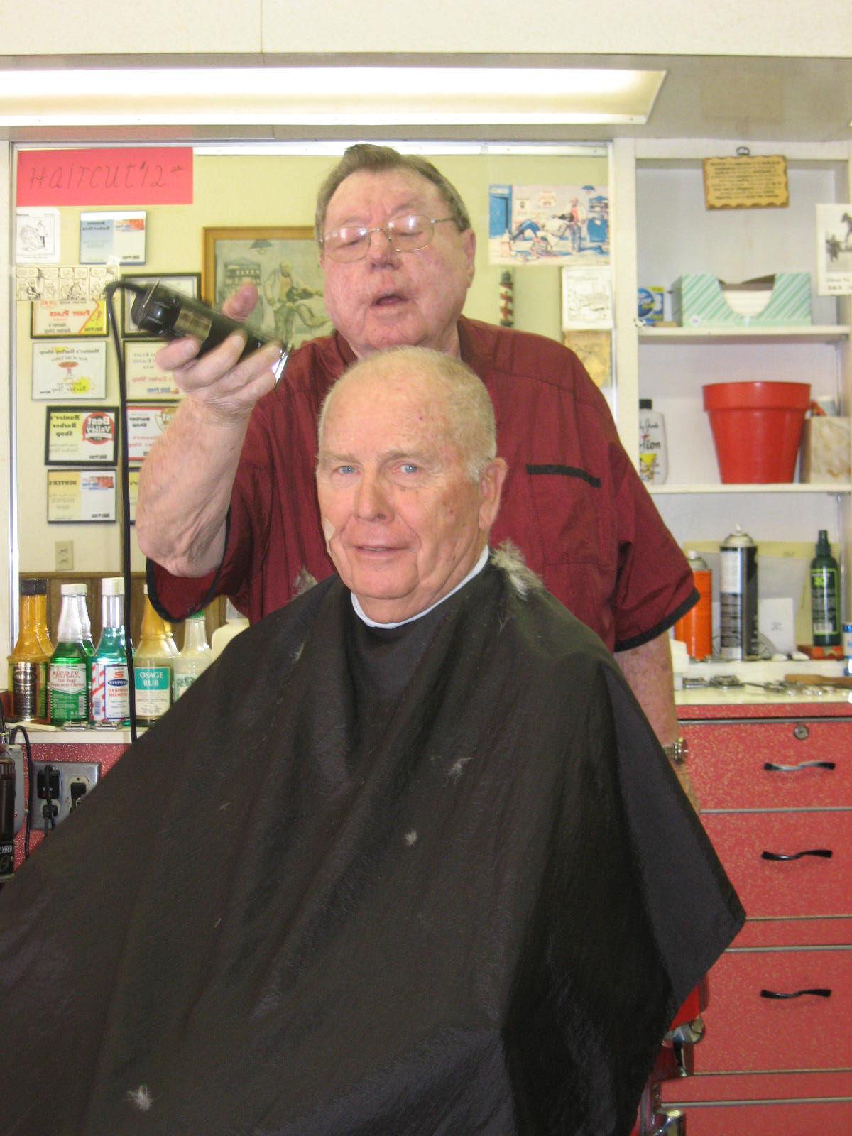Award-winning Montrose barber to retire next month | Business ...