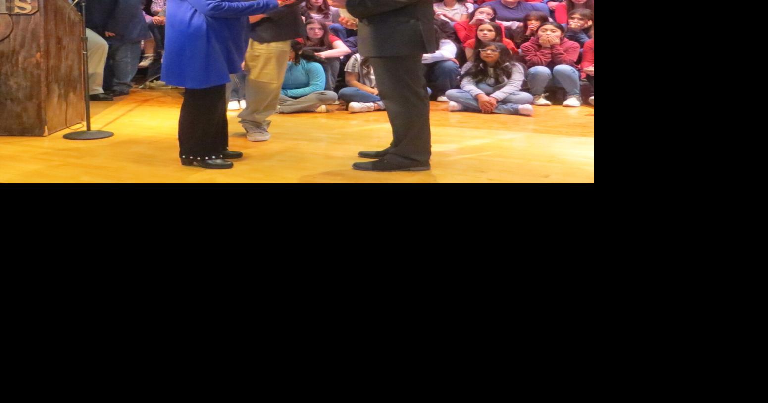 Veterans, Jr. High students commemorate Veterans Day, honor Gold Star ...