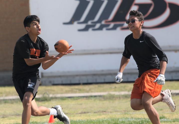 Dumas Junior High football program conducts 7-on-7s | Sports ...