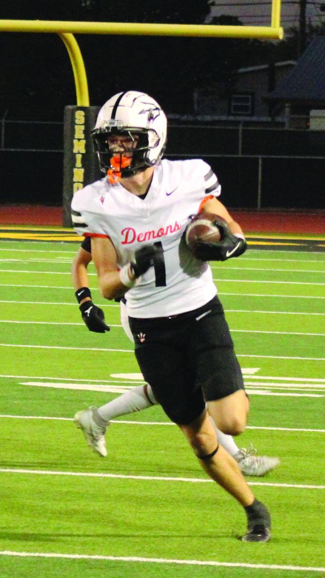 Demons rewrite history books in bi-district blowout | Sports | moorenews.com