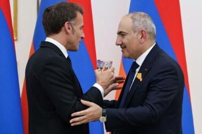 Crooning diplomacy: France, Armenia leaders unite in song of shared son ...