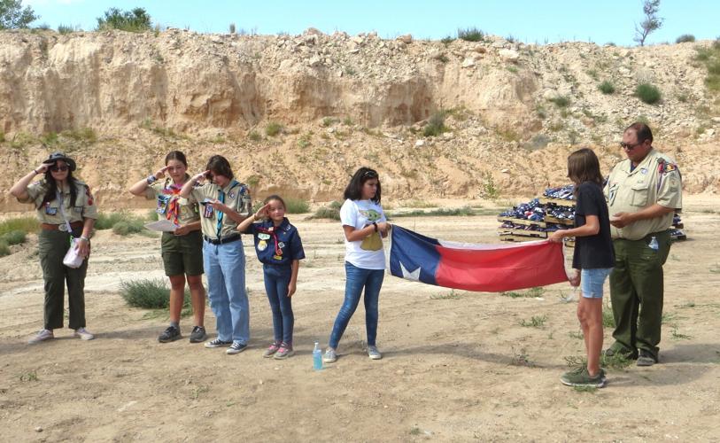 Scouts, veterans retire over 1000 American flags | News | moorenews.com