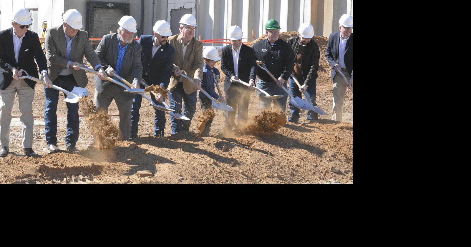 JBS expanding fabrication floor at Cactus plant | Business | moorenews.com