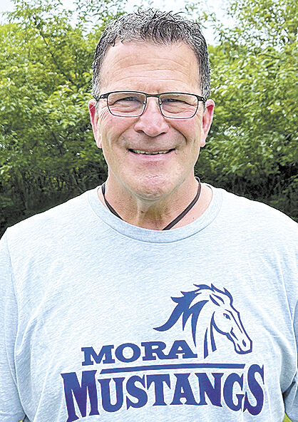 Tim Whalen named new Mustang football coach | Sports | moraminn.com