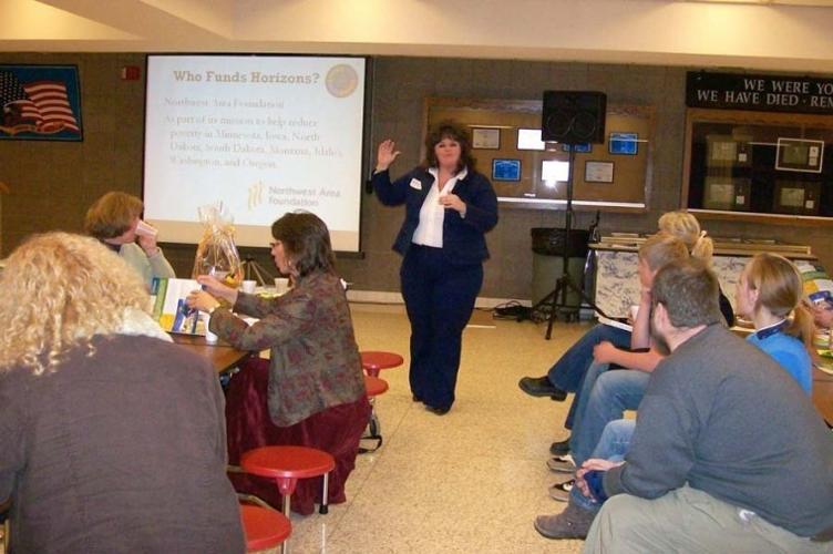 Anti-Poverty project hosts free meal for kick-off | | moraminn.com