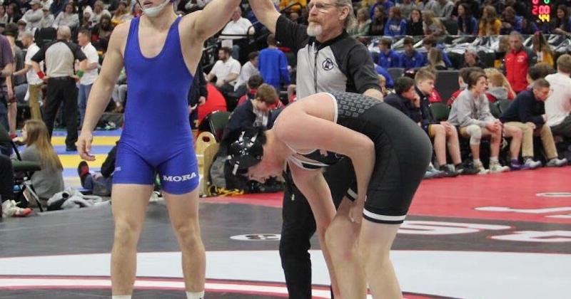 Three Mora wrestlers make their way to State podium | Sports | moraminn.com