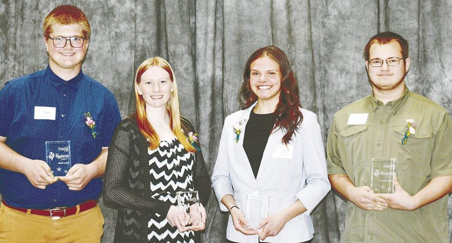 Area scholars named Students of Excellence | News | moraminn.com