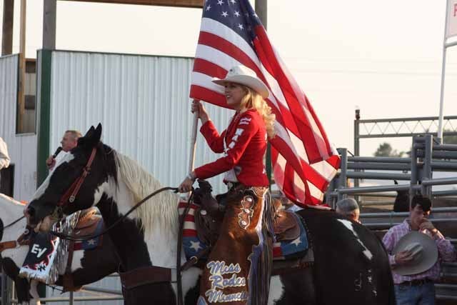 Riders, fans all rodeo winners | | moraminn.com