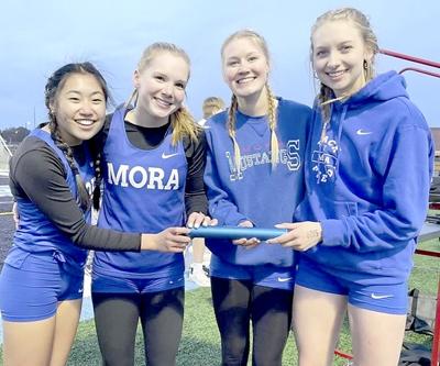 Tracksters run fast and throw far in quad meet | Sports | moraminn.com
