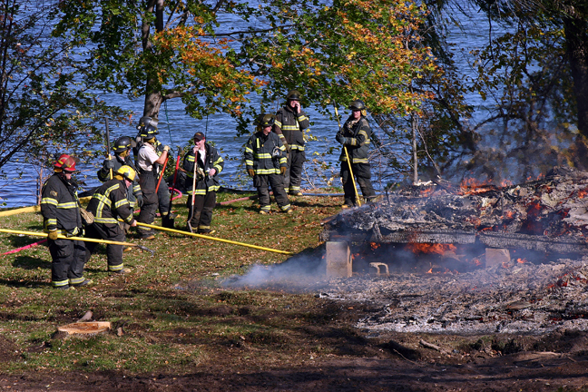 Cabin burn trains new firefighters in | | moraminn.com