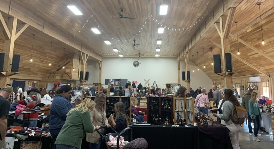 Troy Sale Barn celebrates Hometown Christmas during Small Business ...