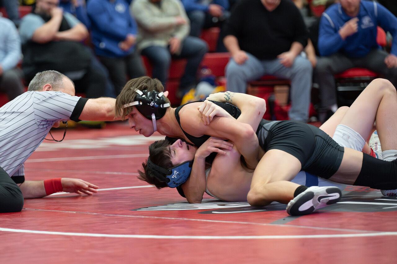 Weekend Roundup: Five girls, one boy reach PIAA wrestling championships ...