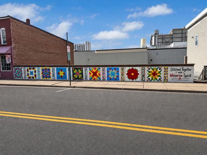 Waverly students add barn quilt mural to Broad Street | News | morning ...