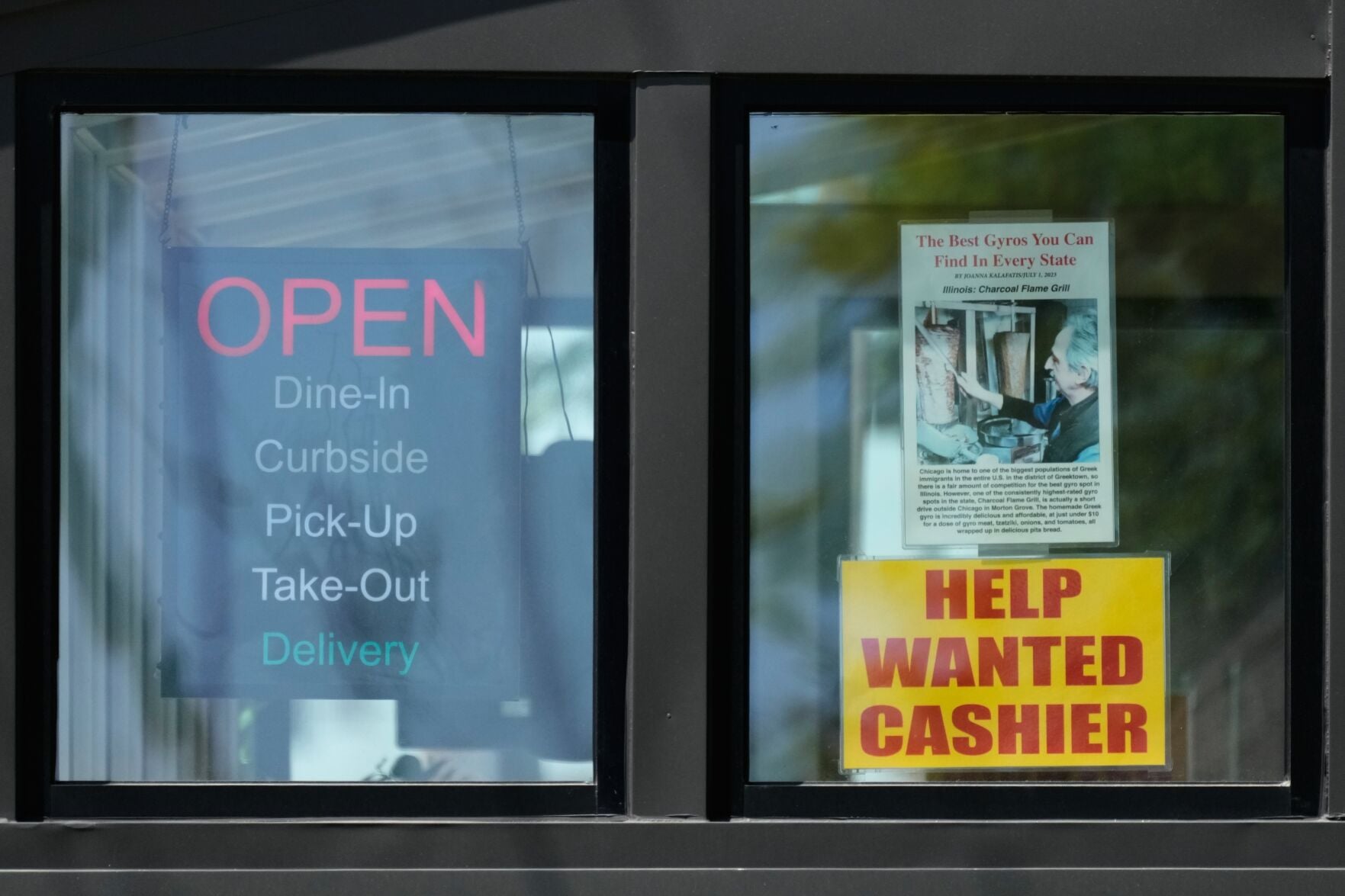 US jobless aid filings, a proxy for layoffs, rise to 225,000 last week ...