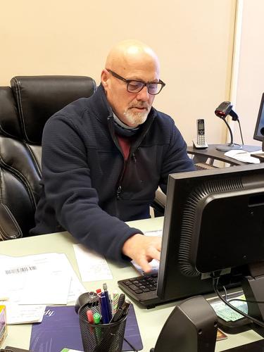 Raupers wraps 34-year career with the United States Postal Service ...