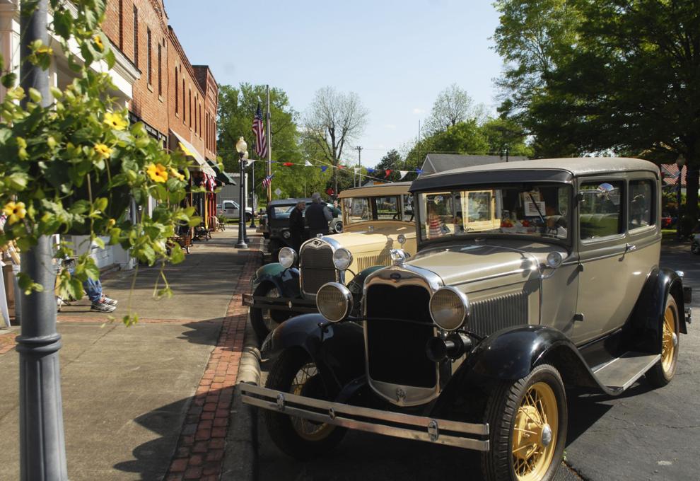 Courtland honors Greatest Generation | Local News | moultonadvertiser.com