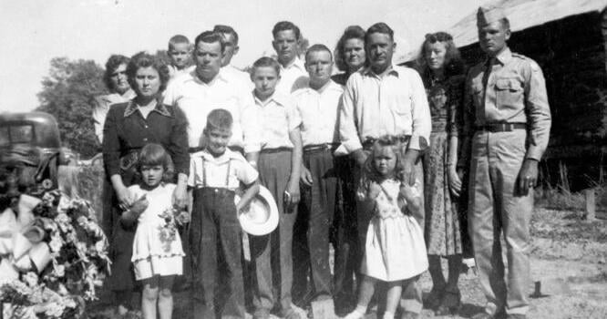 The simple truths of southern families (the Whites and Whisenants ...