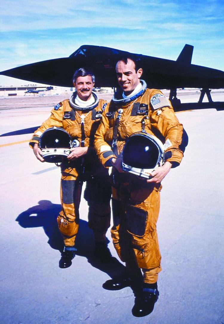 L.A. to D.C. in 67 minutes; SR-71 Blackbird pilot scheduled to speak in ...
