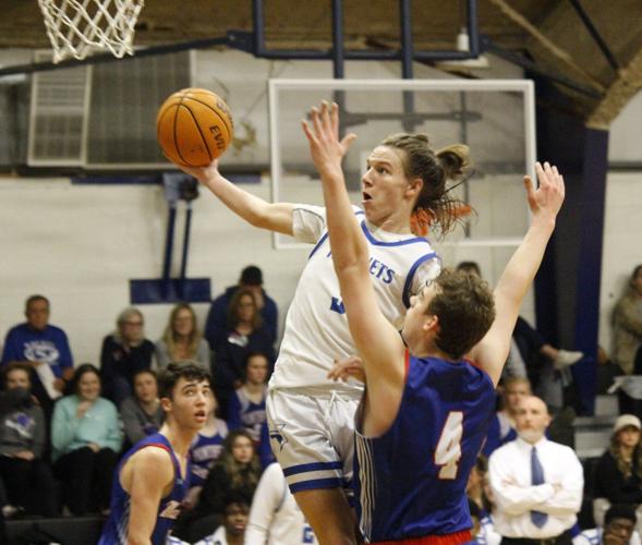 Hatton boys drop a close one to Mars Hill | Sports | moultonadvertiser.com