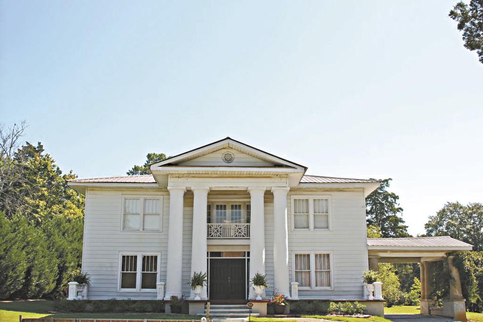 Walking tours to begin in April | Local News | moultonadvertiser.com