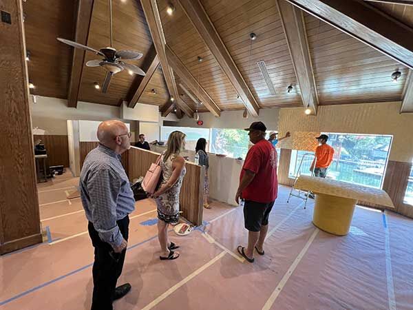 Supervisor Dawn Rowe Visits Lake Arrowhead | News | mountain-news.com