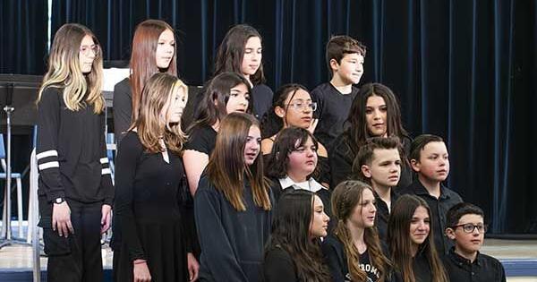 Instruments Come Alive for the Mary Putman Henck Intermediate School ...