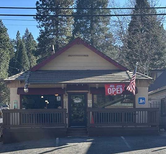 Come for the Heart: VOE’S New Classic Diner | News | mountain-news.com