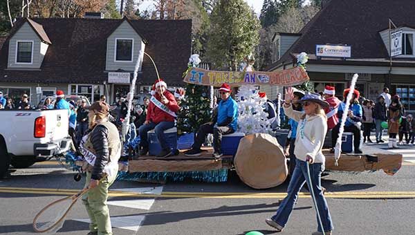 Blue Jay Parade a success | News | mountain-news.com