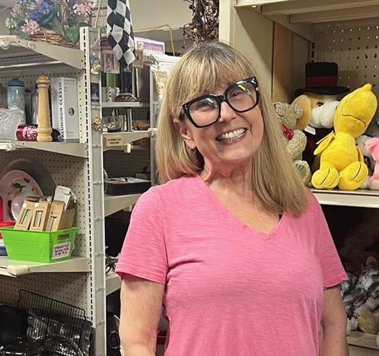 Laura McFarlane Donohoo and Mary Jo Alari Help Thrift Shoppe Thrive ...