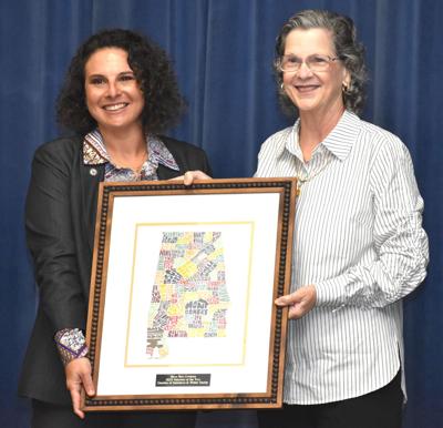 Chamber names Campsey as Volunteer of the Year | News | mountaineagle.com