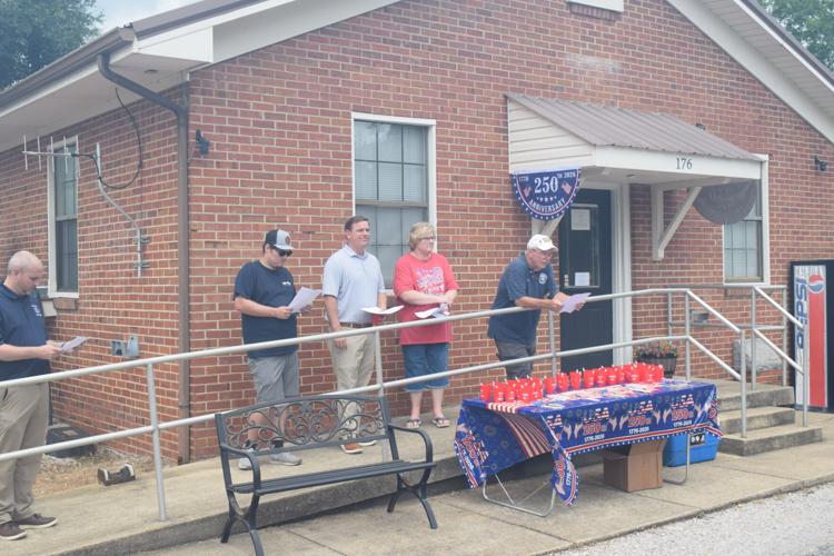 Nauvoo holds car show, flag raising | News | mountaineagle.com