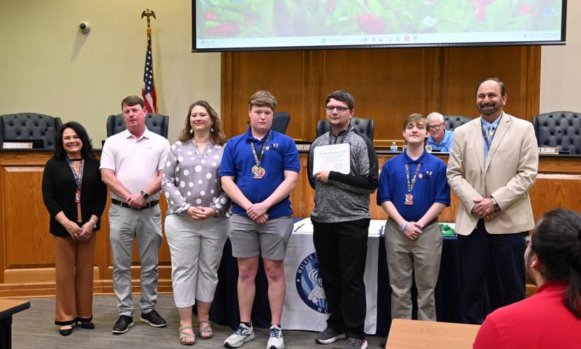 Robotics program in Cordova earns praise at BOE meeting | News ...