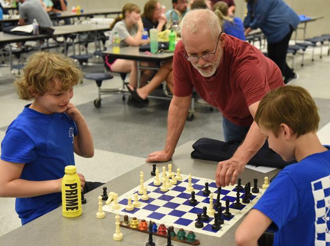 Students participate in CH PlunderChess Tournament | News ...